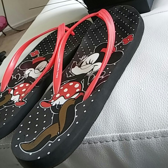 Disney | Shoes | Fabulous Minnie Mouse Disney Flip Flops | Poshmark